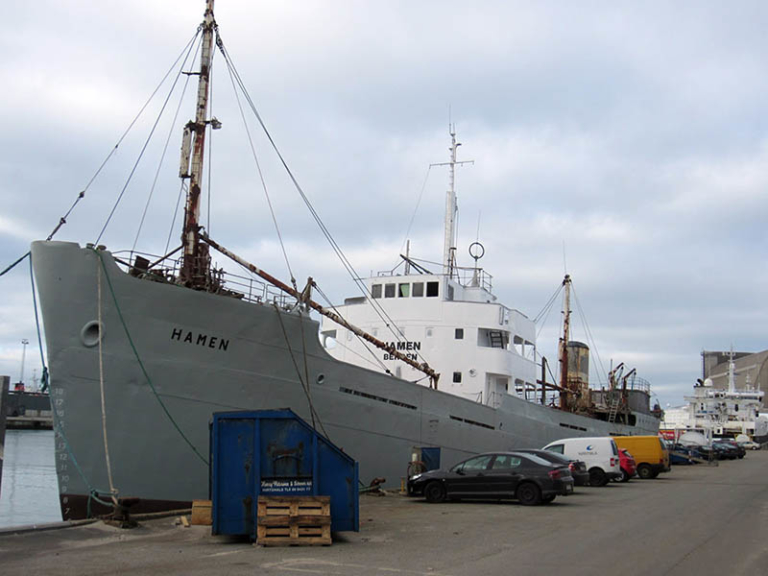 Første julepakke – M/S «Hamen» – Fjordsteam